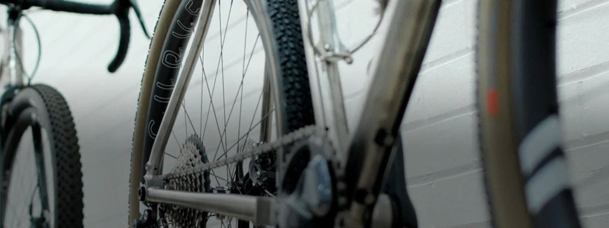 A Quad Lock Feature - Curve Cycling - Quad Lock® USA - Official Store